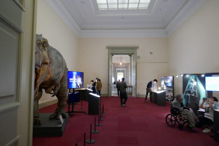 東京国立博物館の表慶館「150年後の国宝展」開催中は、建物内部の写真撮影OK！ - have fun!